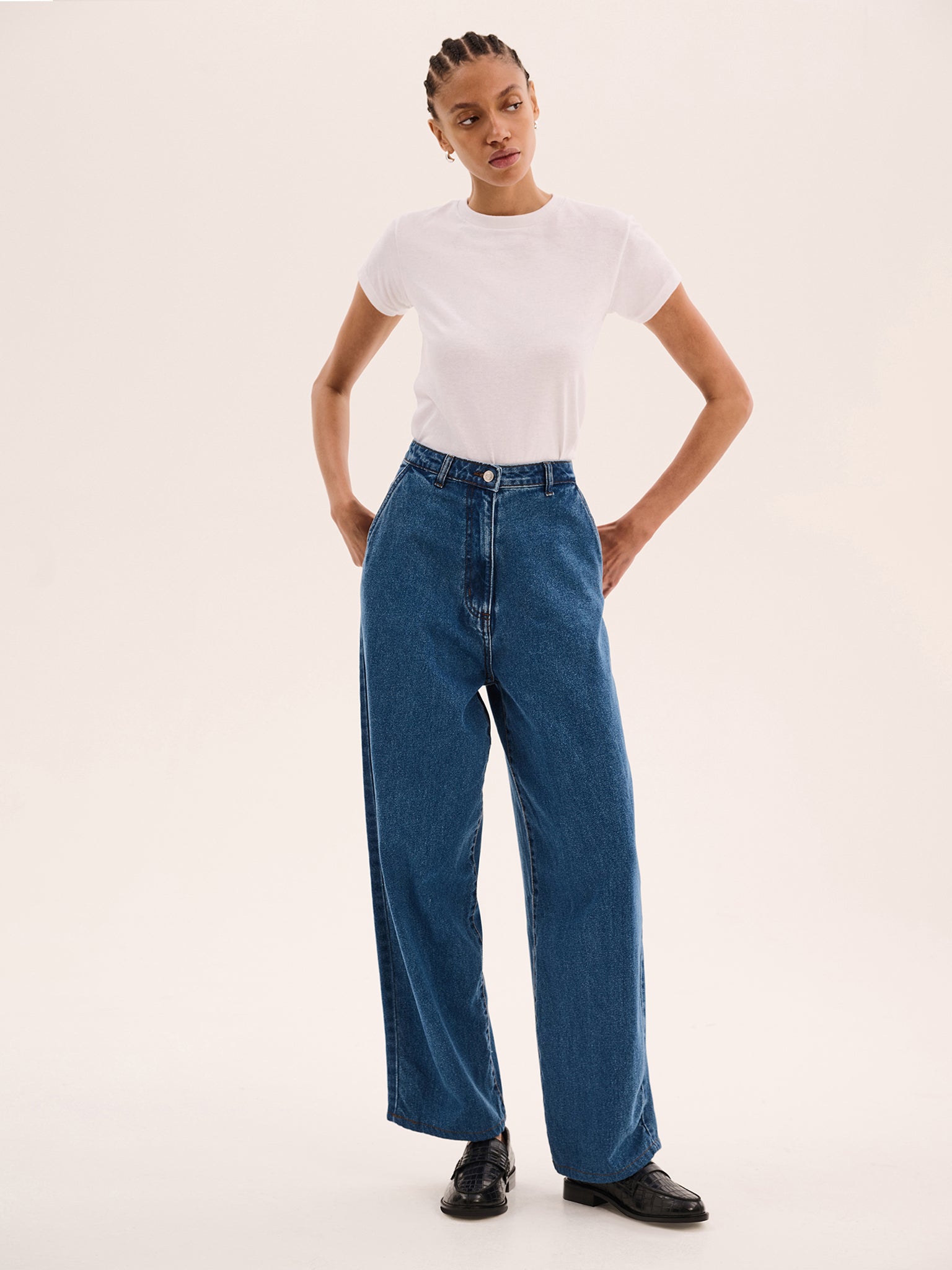 Marlo Jean in Blue – OMNES