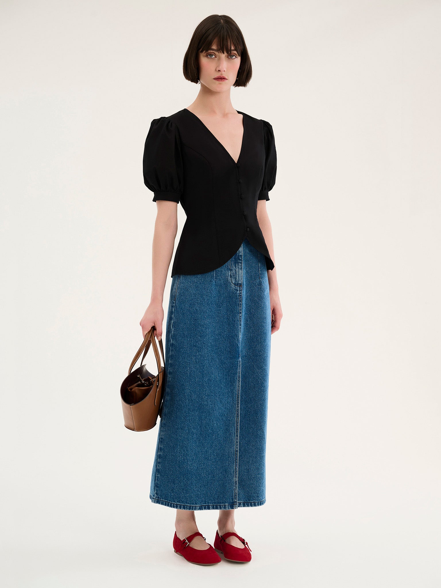 Paighton Blouse in Black – OMNES