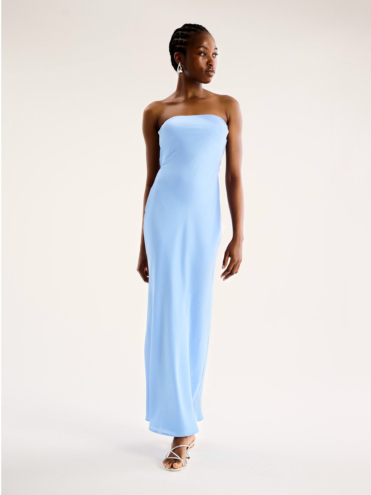 Amdra Strapless Dress in Light Blue – OMNES