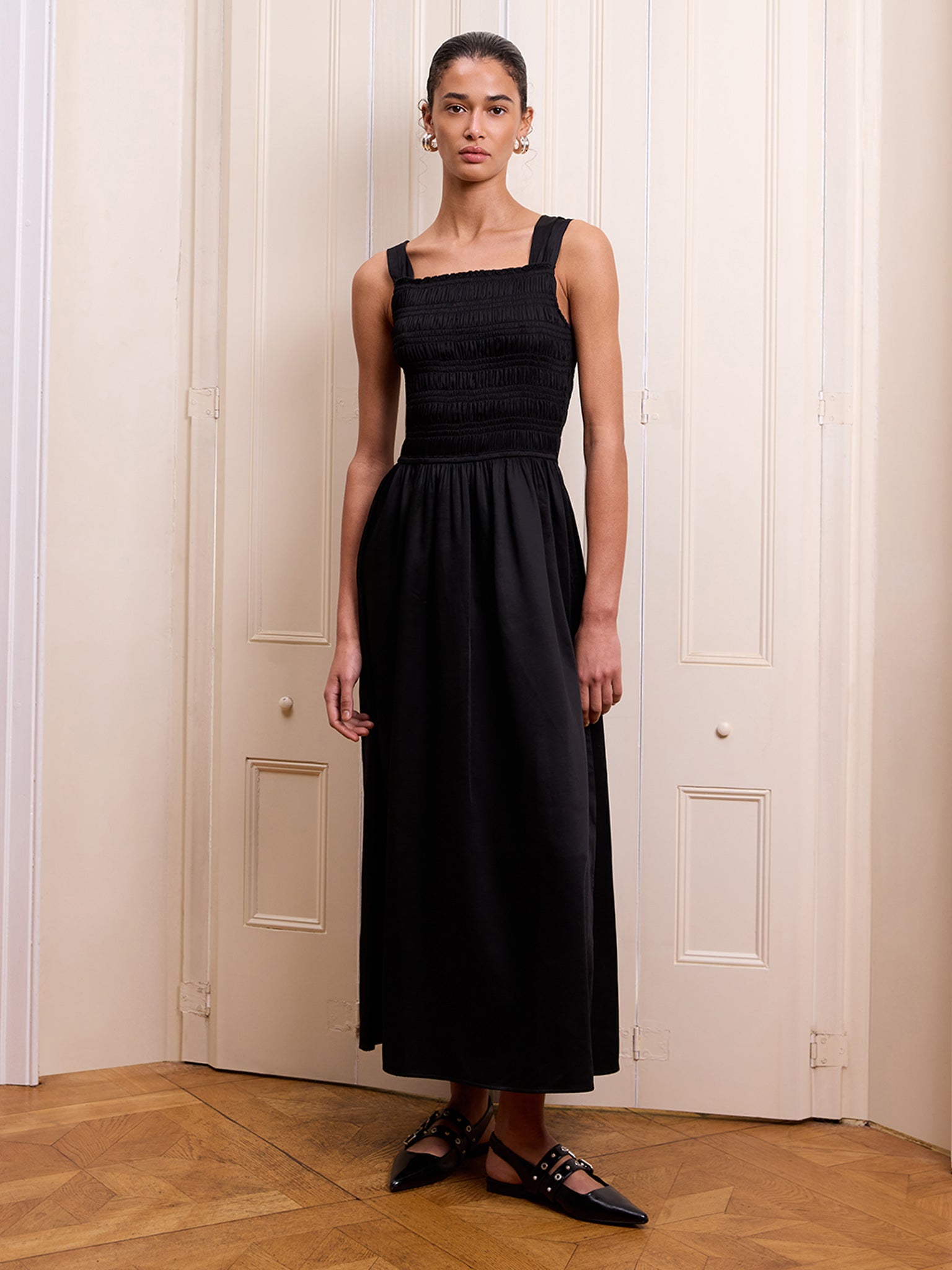 Storm Dress in Black – OMNES